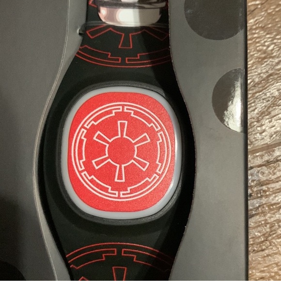 Disney | Wearables | New Disney Parks Magic Band Storm Trooper Magic ...